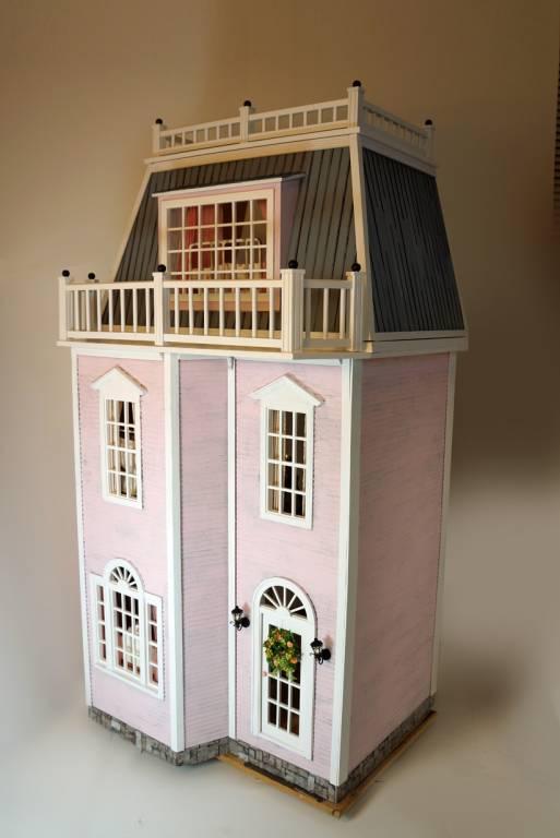 Exterior - Members' Gallery - The Greenleaf Miniature Community
