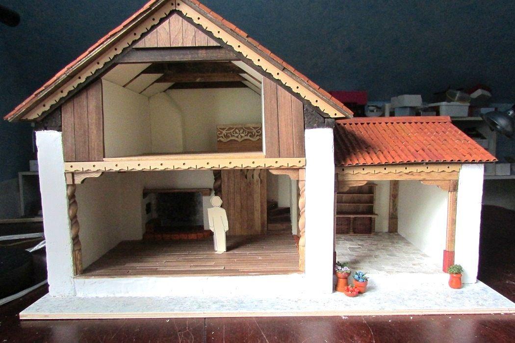1:24 scale house - The Greenleaf Miniature Community